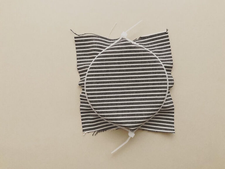 刺繍枠がない時に！「〇〇バンド」で簡単代用法 | 手仕事と健康