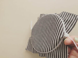 刺繍枠がない時に！「〇〇バンド」で簡単代用法 | 手仕事と健康