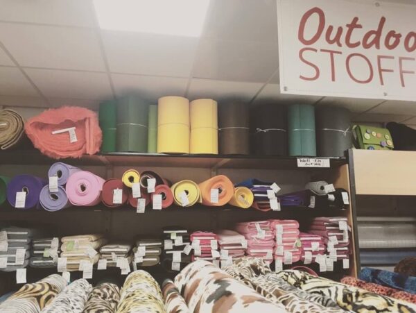 【ドイツ洋裁レポ】豊富なヨーロッパ生地と出会えるドイツの手芸店「der Stoff」に行ってきた。-アウグスブルク編- | 手仕事と健康